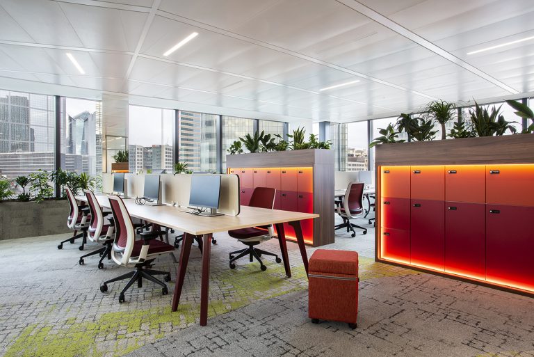 Latitude, les bureaux biophiliques de Sopra Steria à La Défense | Human ...